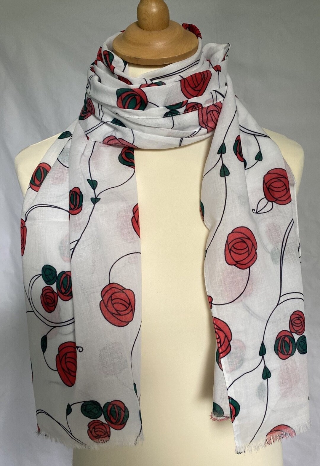 Red Roses Cotton Scarf: June Birth Flower Art Nouveau Shawl - Etsy