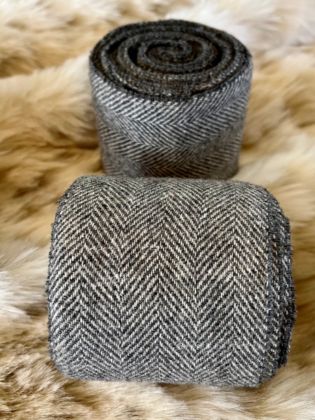 Winingas - Viking - Norse - Anglo-saxon Leg Wraps Grey Gray and White ...