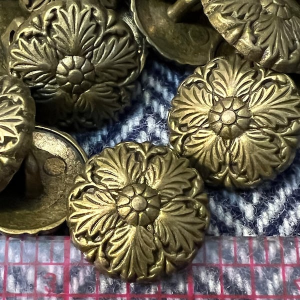 Colonial Buttons - Etsy