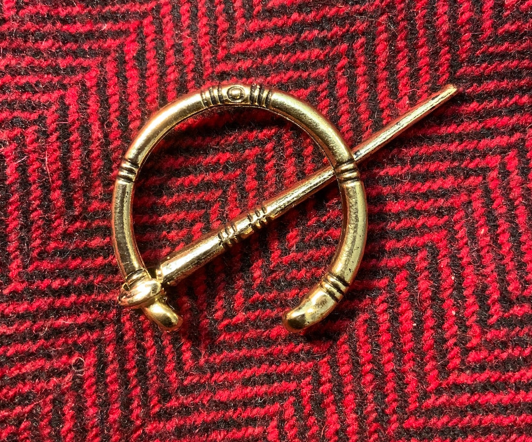 Penannular Style Cloak Pin Closure, Gold Brass Color - Etsy