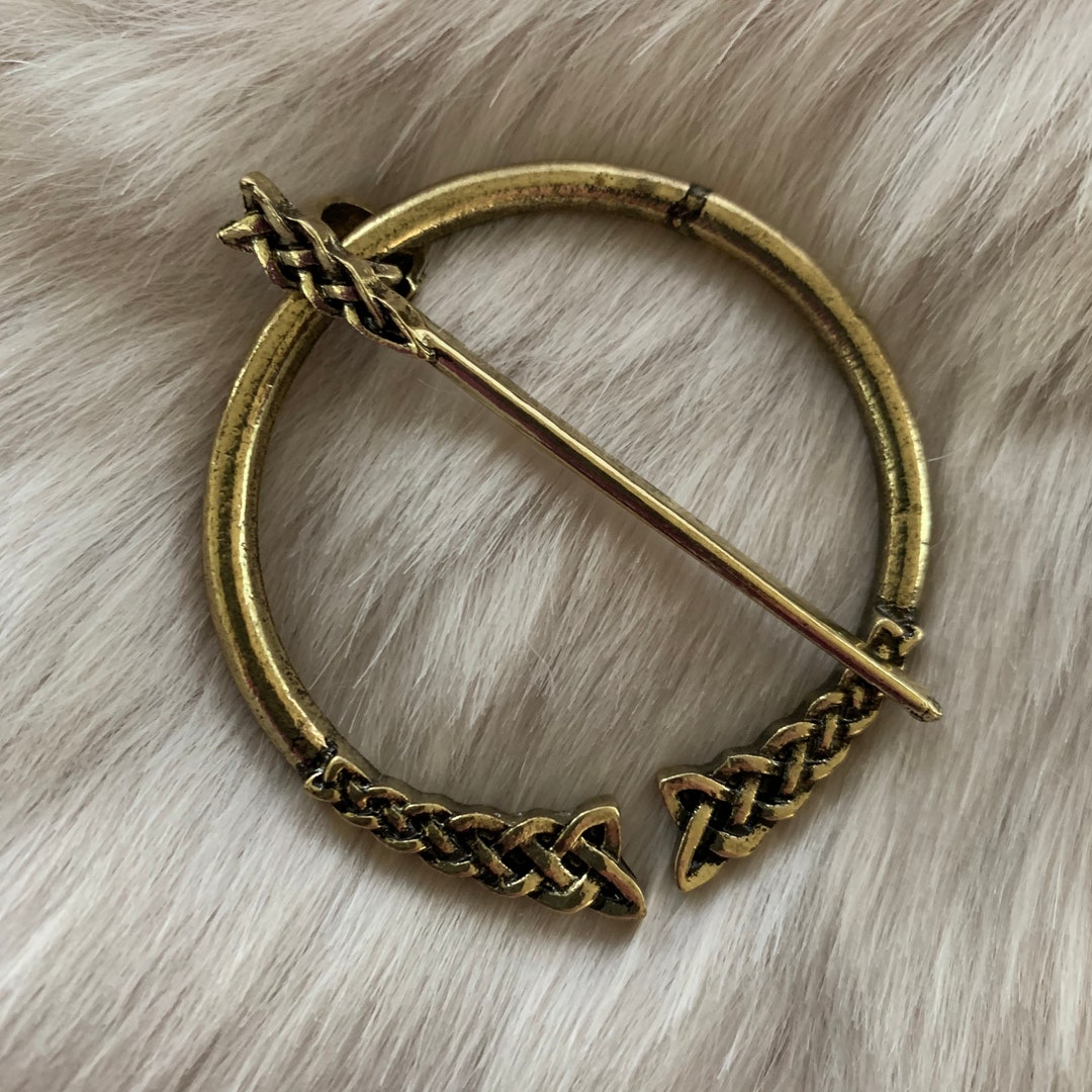 Penannular Style Cloak Pin Brooch Closure, Antique Brass Gold Color ...