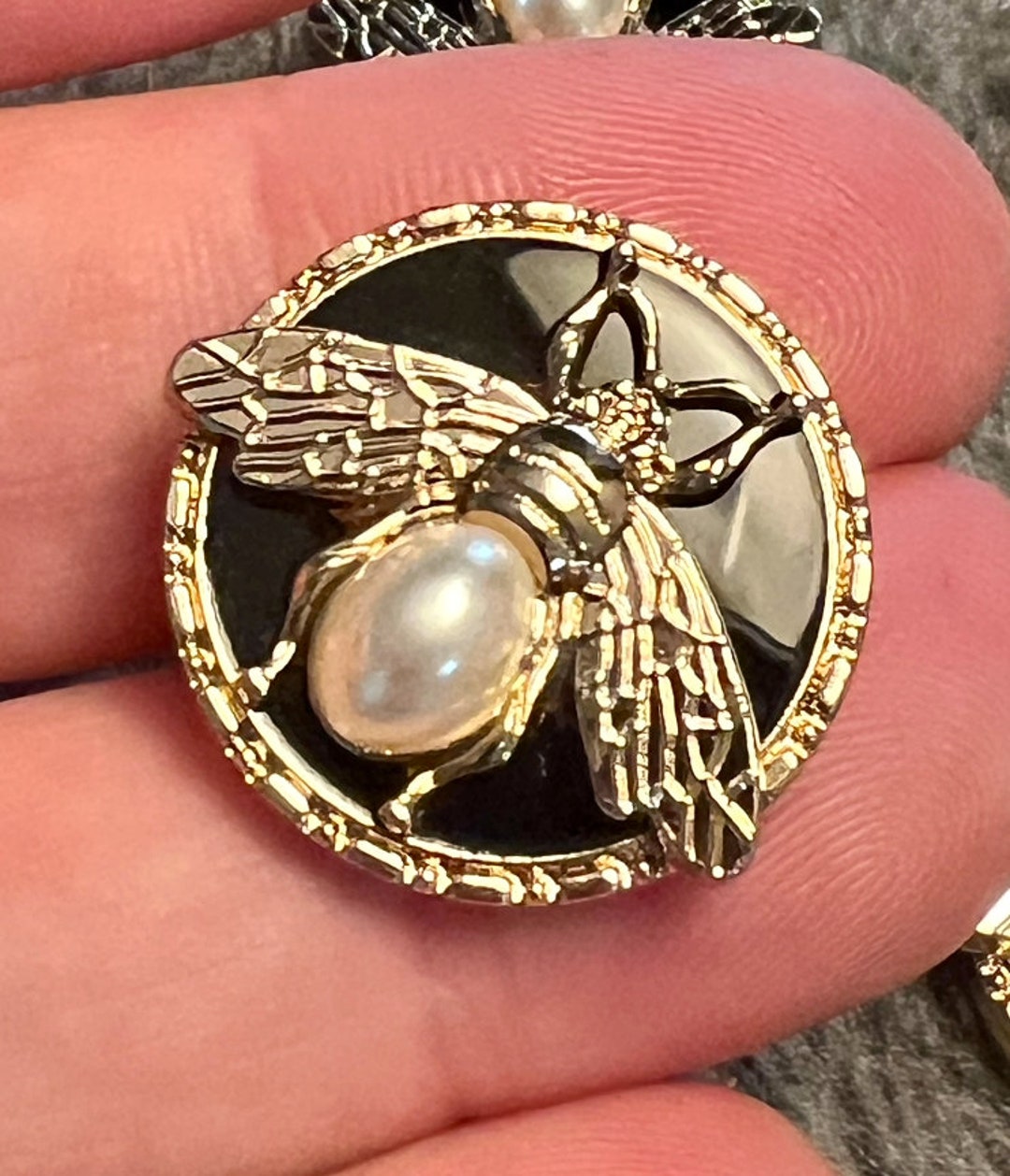 10 Metal and Enamel Bee Buttons, Gold and Pearl With Black Enamel Bee Buttons - Etsy