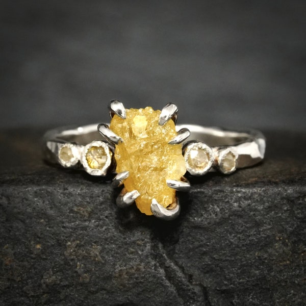 Eternal Love Ring - Etsy