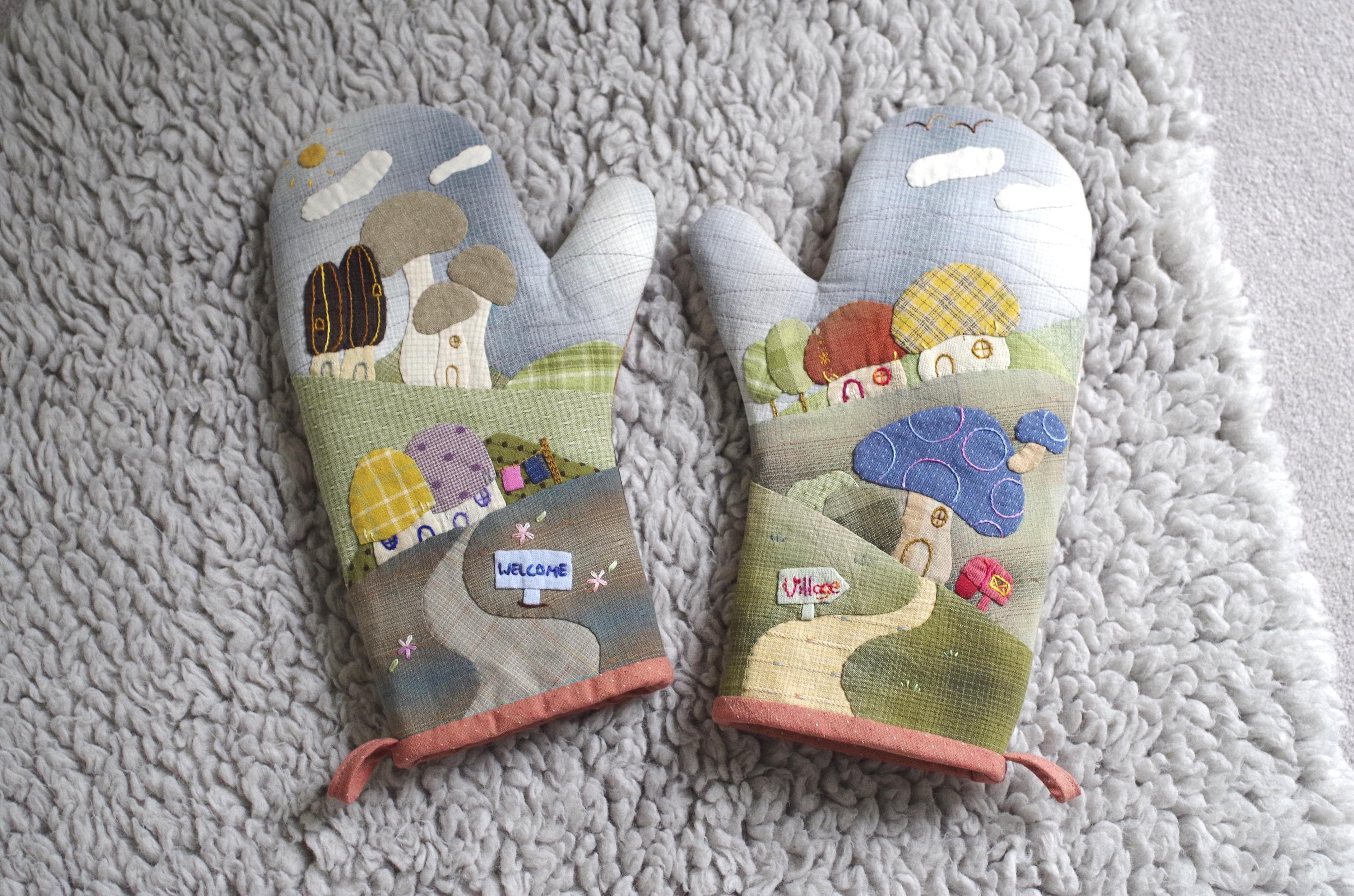 Applique Oven Mittens - Mushroom Village Pattern and Instructions for ...