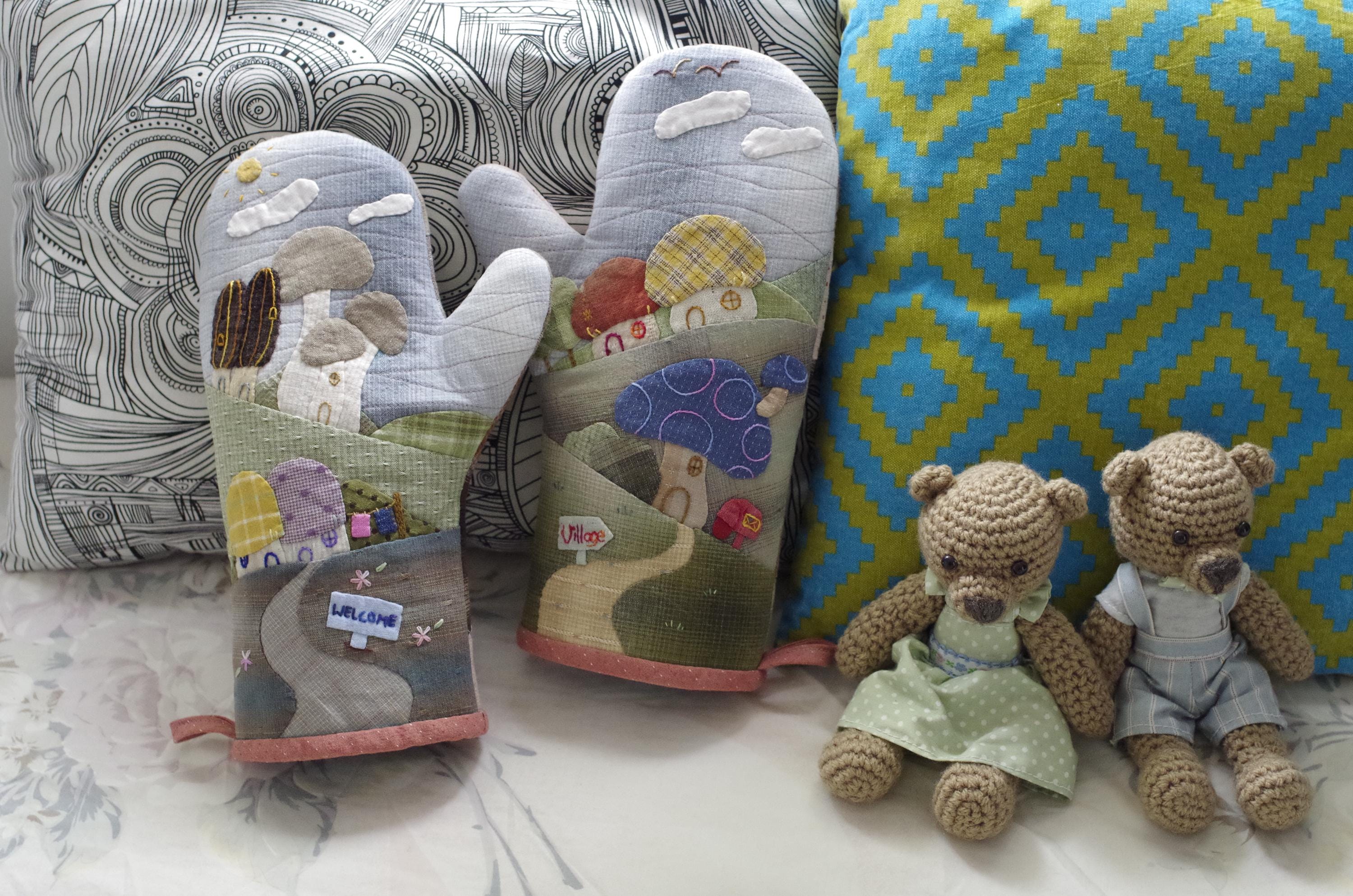 Applique Oven Mittens - Mushroom Village Pattern and Instructions for ...