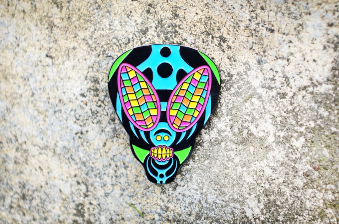 Blue Alien Head - Pretty Lights Basssnectar - HAT PIN - Etsy