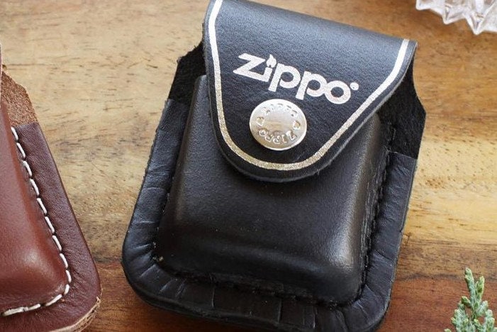 Leather Official Zippo© BLACK Leather Lighter Case