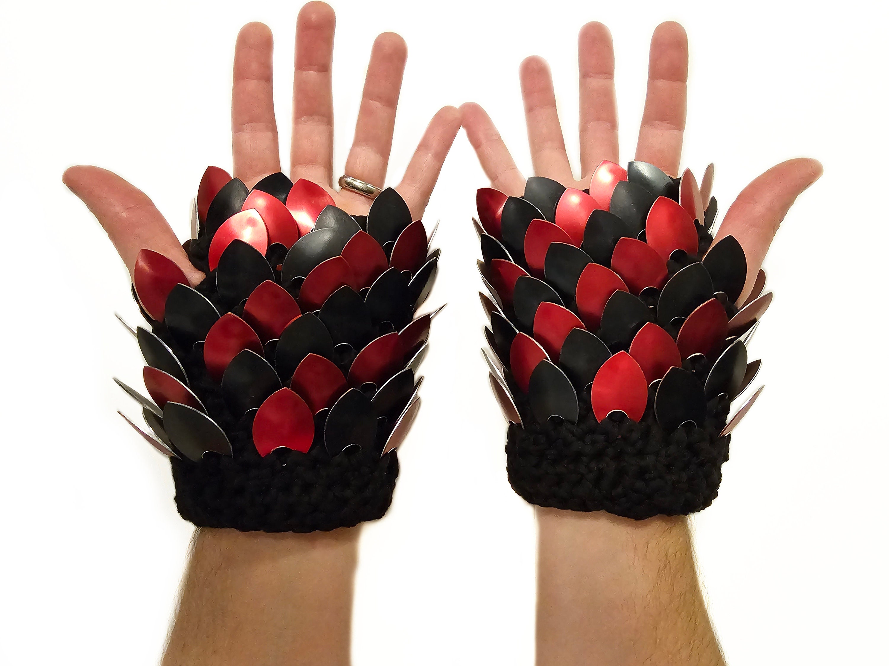 Light Dragon Scale Gauntlets - Easy Digital Pattern - Size M/L/XL - Etsy