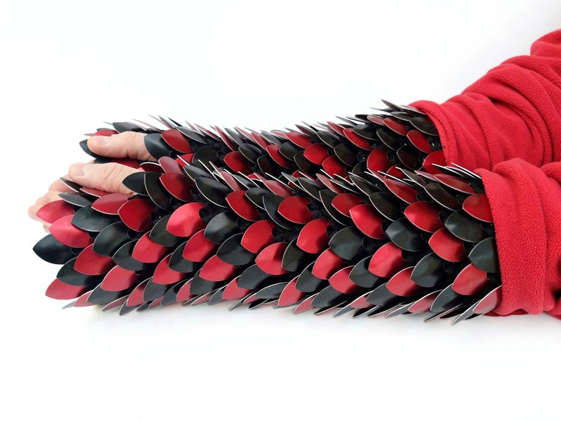 Dragon Scale Gloves Easy Digital Pattern - Etsy