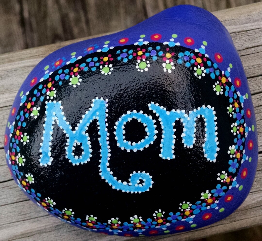 MOM Rocks Hand-painted Beach Rock / Paperweight / Garden Decoration ...