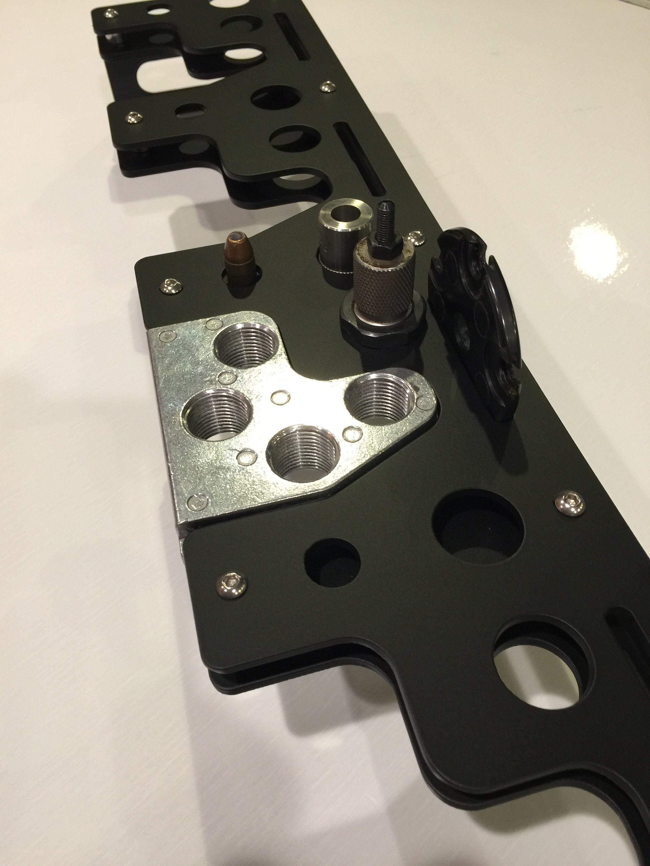 RCBS Pro 2000 Toolhead Rack 5-place Bench Mount or Wall Mounted Storage ...