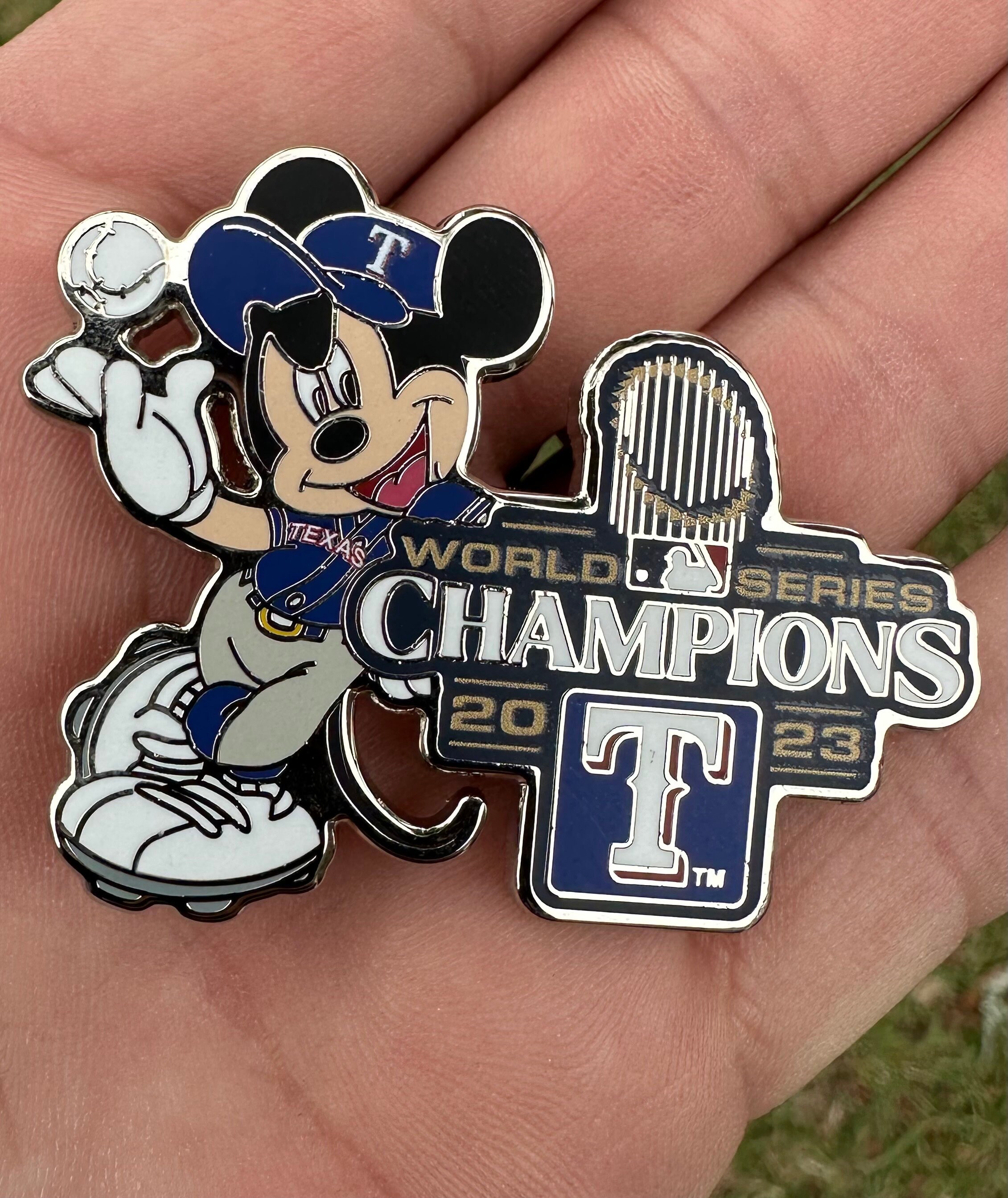 Disney, Mickey Mouse-texas Rangers, 2023 World Series Enamel PIN - Etsy