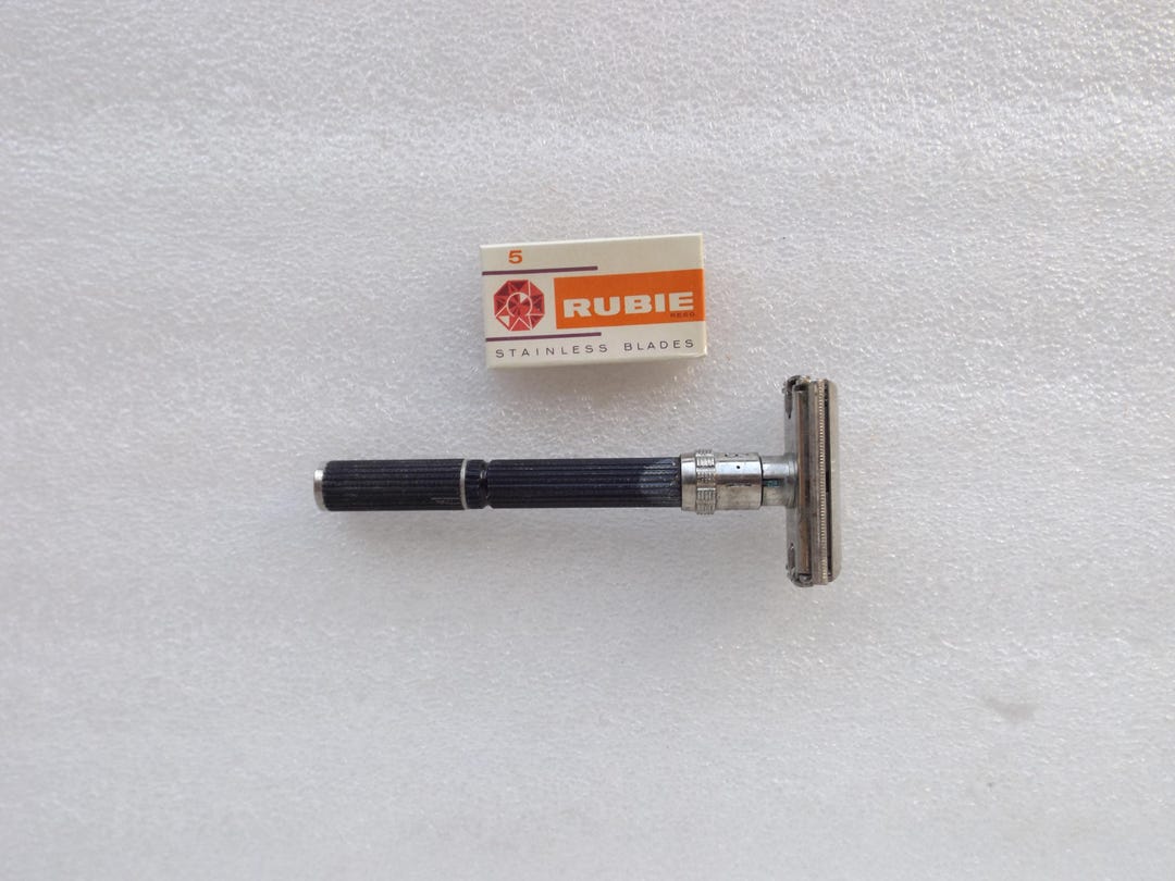 Vintage Safety Razor Gillette 1973 Super Adjustable T 1 With (5 Rubie ...