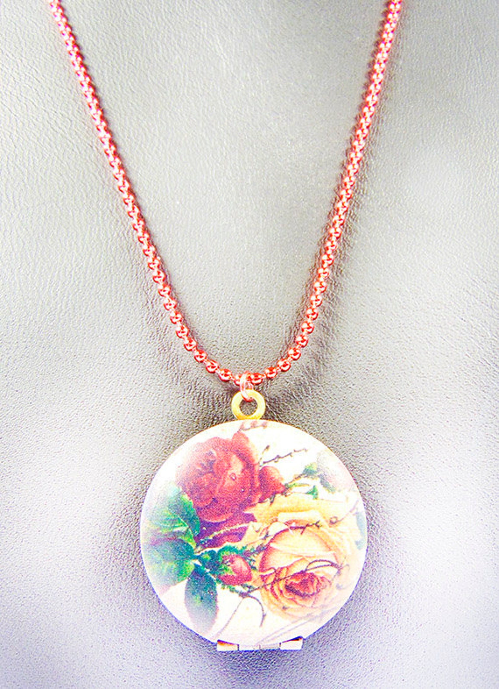ROSE LOCKET Rose Jewelry Floral Jewelry 2 Photo Locket Red - Etsy UK