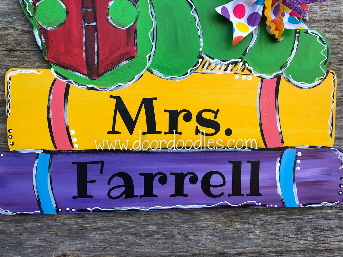 Books With Bookworm Book Worm Librarian Teacher Door Hanger - Etsy