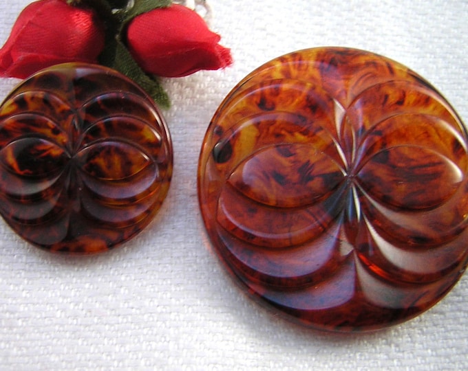 2 Vintage, Imitation Tortoise Shell, Fur Coat Buttons, Large & Medium ...