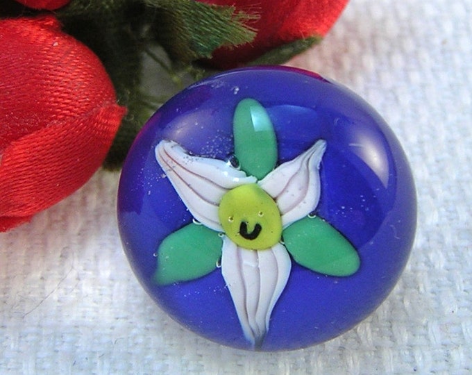 John Gooderham Trillium Glass Paperweight Button, Signed J, Blue Base ...