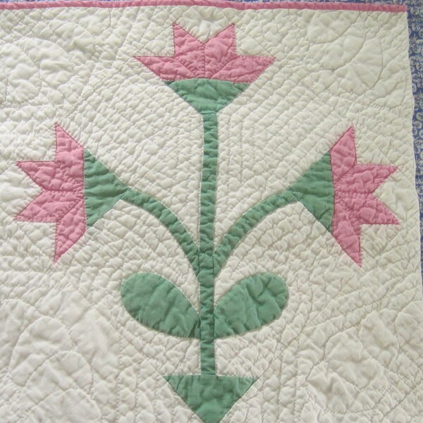 Lily Quilt - Etsy