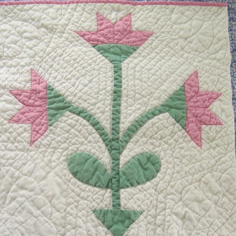 Lily Quilt - Etsy