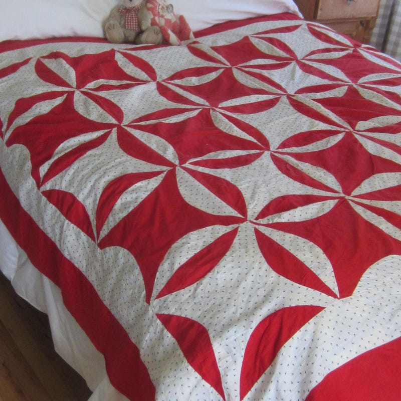 Red Quilt - Etsy