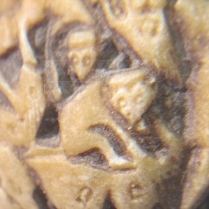 VERY RARE Walnut With Monkeys Exquisitely Detailed Carving One of A ...