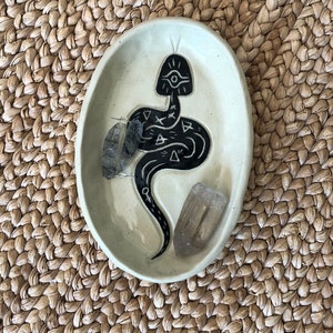 Snake Spirit Tray Black Sgraffito/shiny Glaze White Clay - Etsy