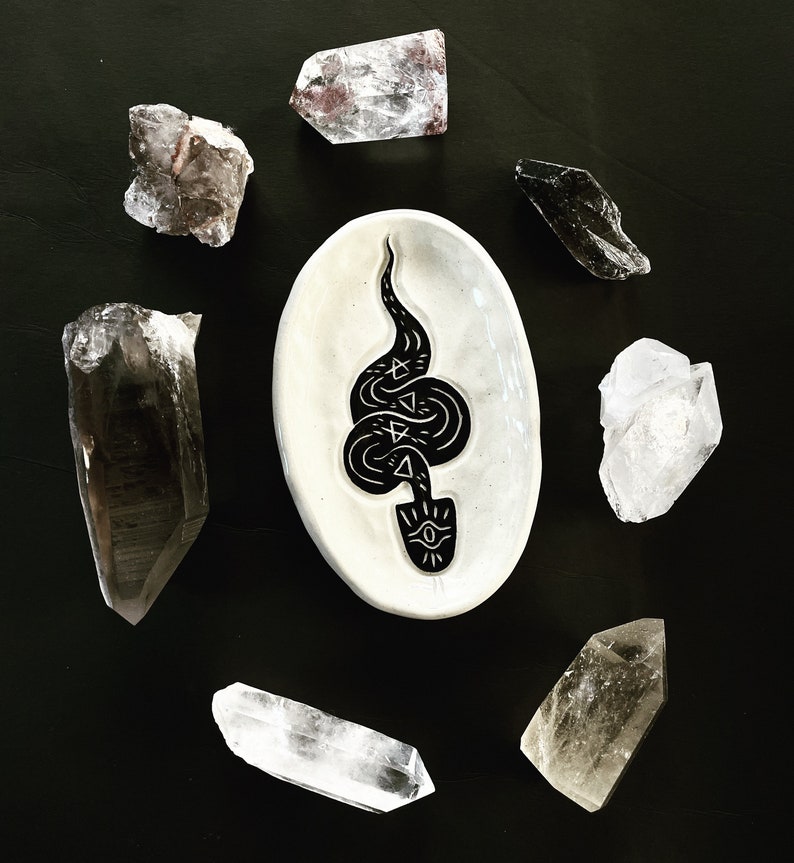 Snake Spirit Tray Black Sgraffito/shiny Glaze Off-white Clay - Etsy