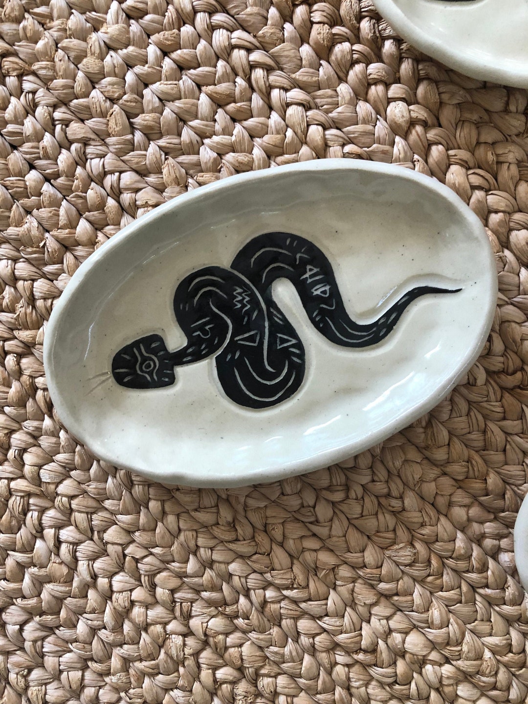 Snake Spirit Tray - Black Sgraffito/shiny Glaze Off-white Clay - Small ...