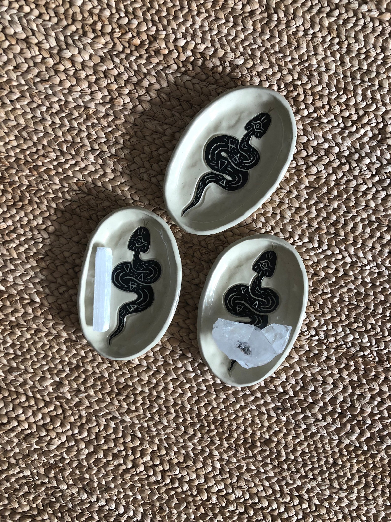 Snake Spirit Tray Black Sgraffito/shiny Glaze White Clay | Etsy