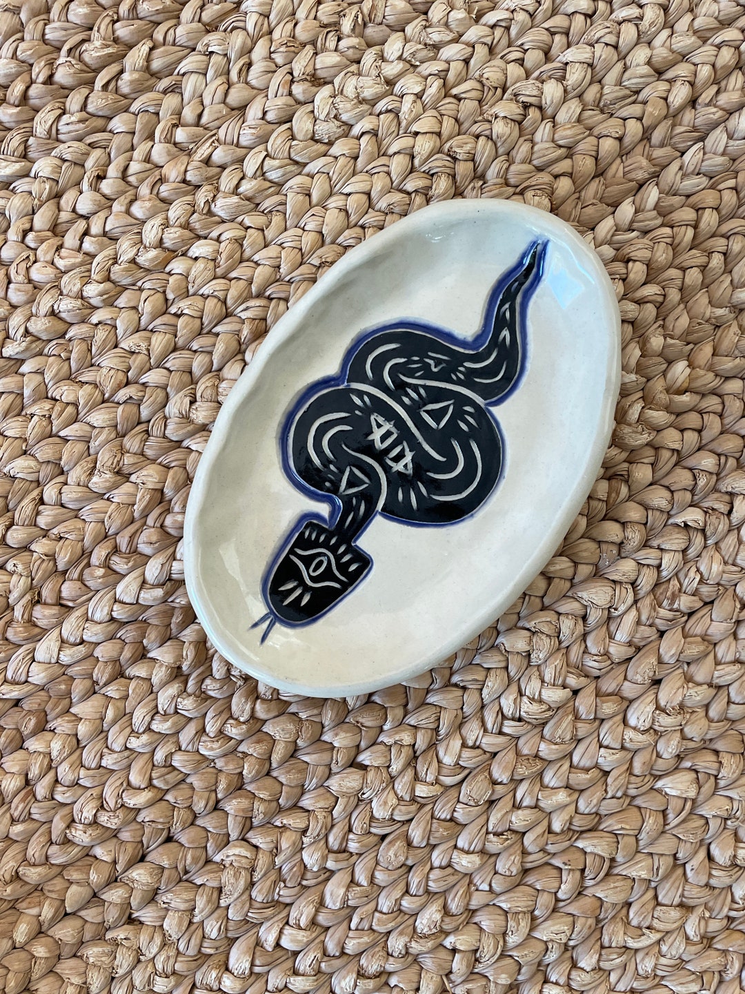 Snake Spirit Tray Black Sgraffito/shiny Glaze Off-white Clay Small ...