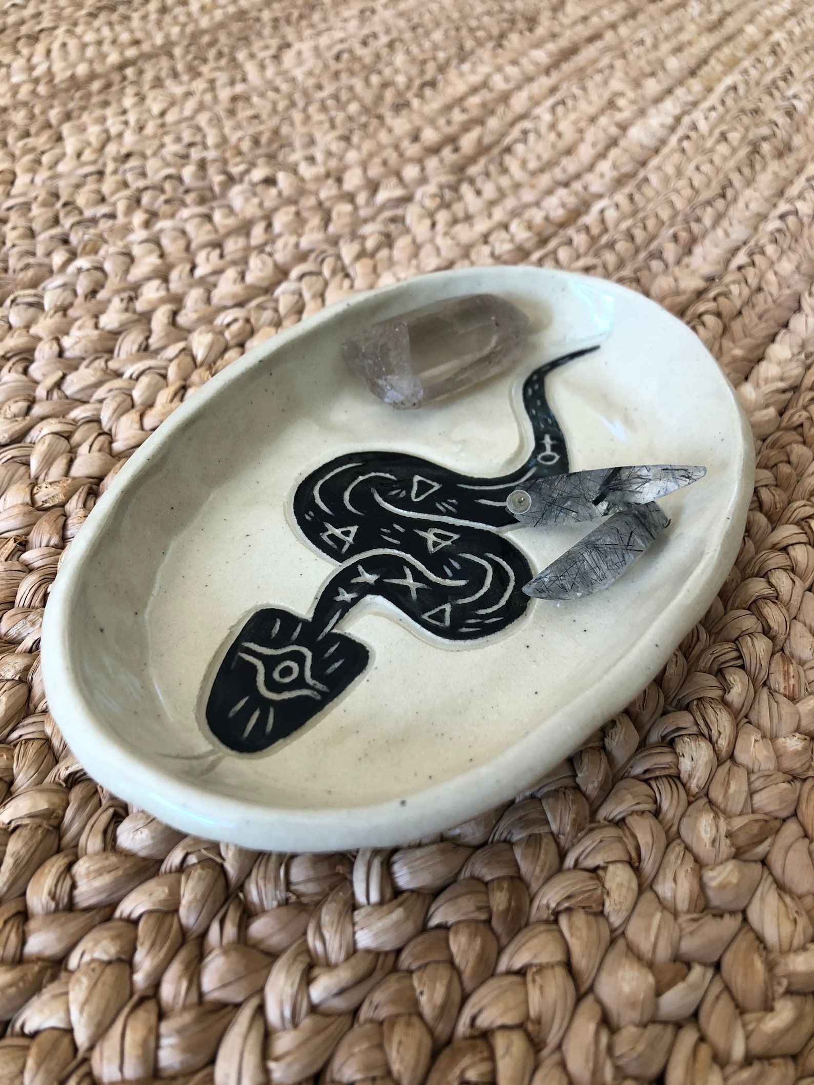 Snake Spirit Tray Black Sgraffito/shiny Glaze White Clay | Etsy