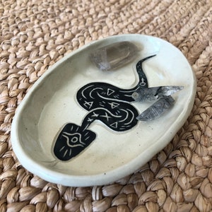 Snake Spirit Tray - Black Sgraffito/shiny Glaze Off-white Clay - Small ...