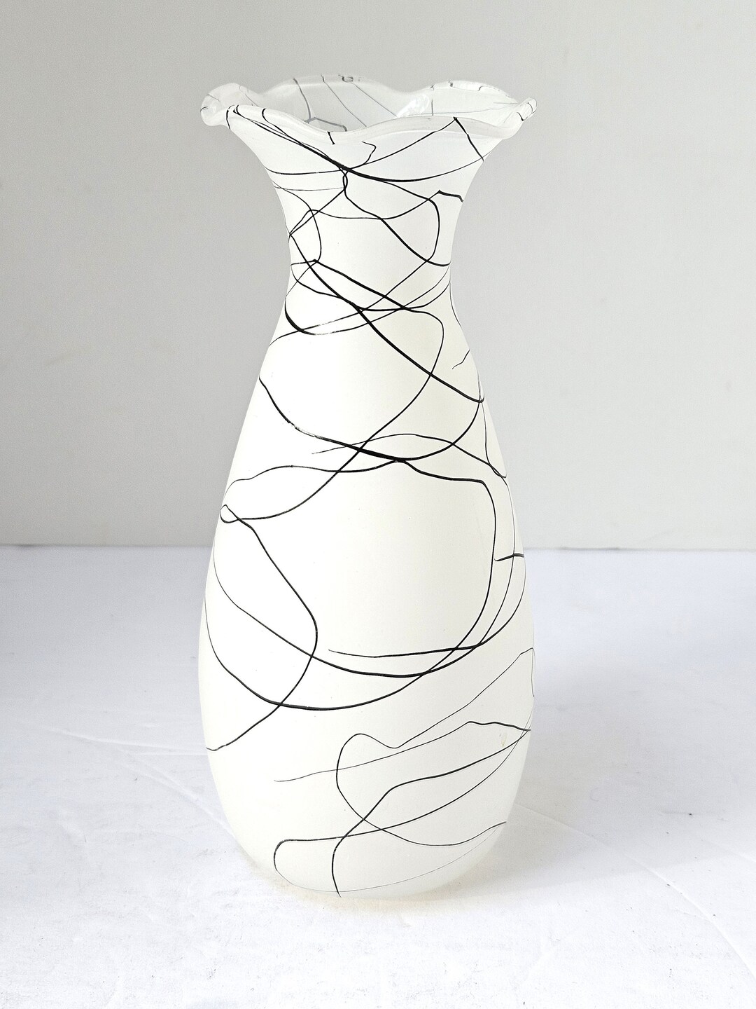 White Frosted Glass Vase With Black Spaghetti Drizzle and Ruffled Rim ...