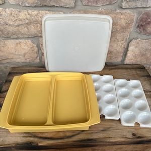 Vintage Tupperware Deviled Egg Keeper Carrier Holds 16 Eggs Harvest ...