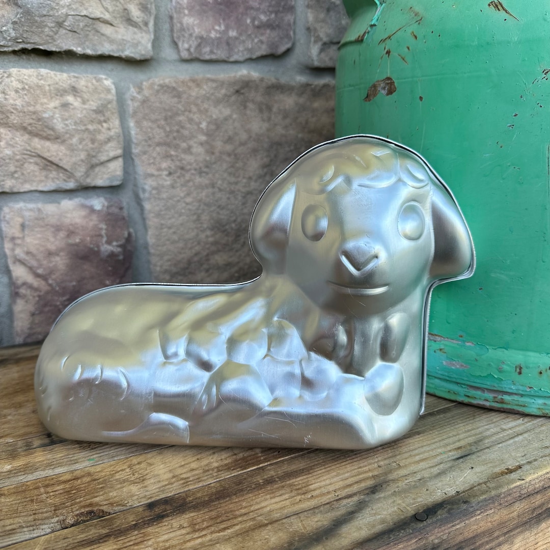 Vintage Wilton Aluminum Lamb Cake Pan Easter Table Decor 2 Pc. Lamb ...
