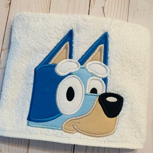 Bluey Peeking - Etsy Canada