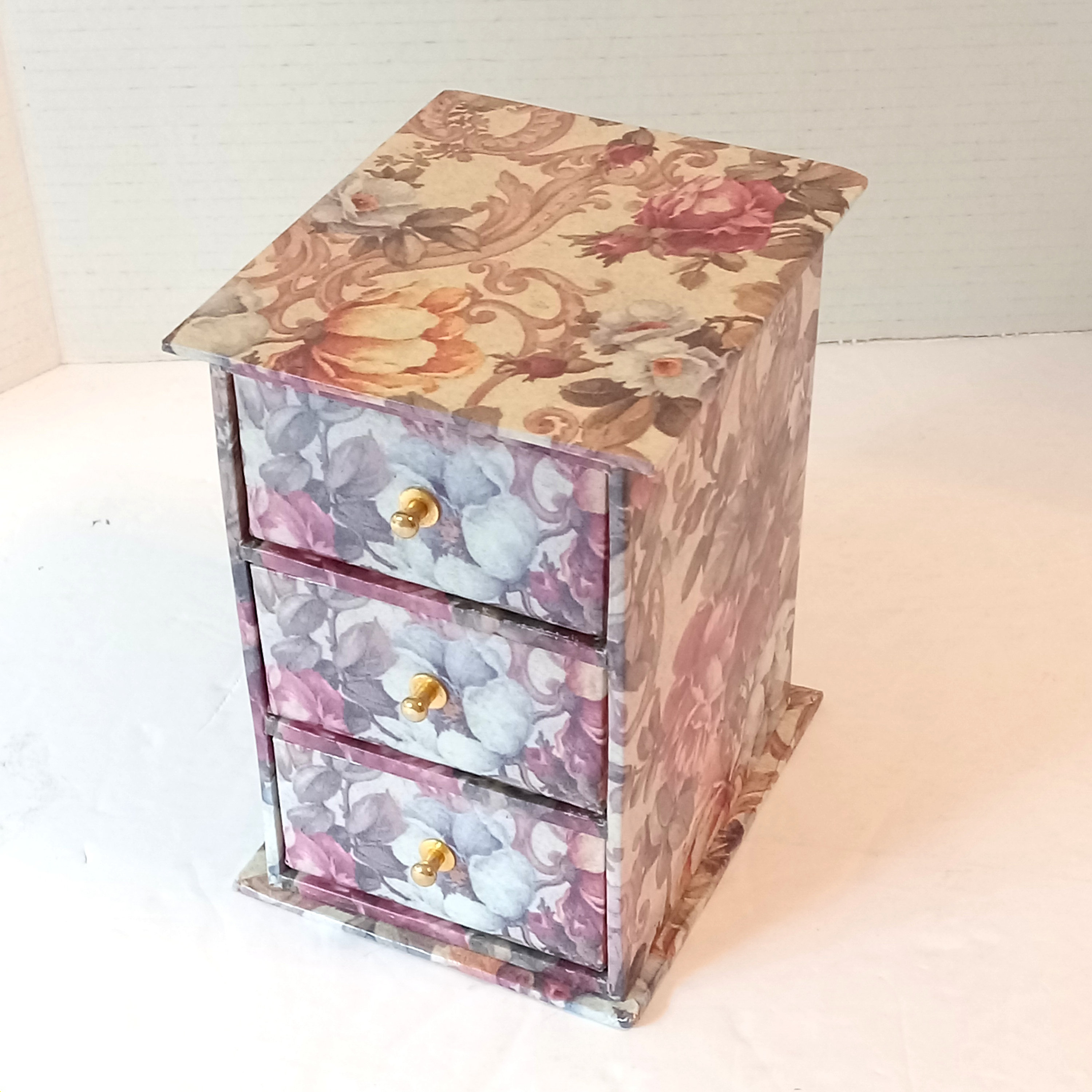 Vintage Small Decoupage Papier Mache Cardboard 3-drawer Vintage Small Decoupage Papier Mache Cardboard 3-drawer