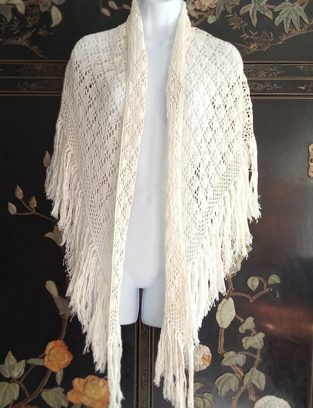 Vintage 1970s Cream White Crochet Shawl With Fringe BOHO Hippie ...