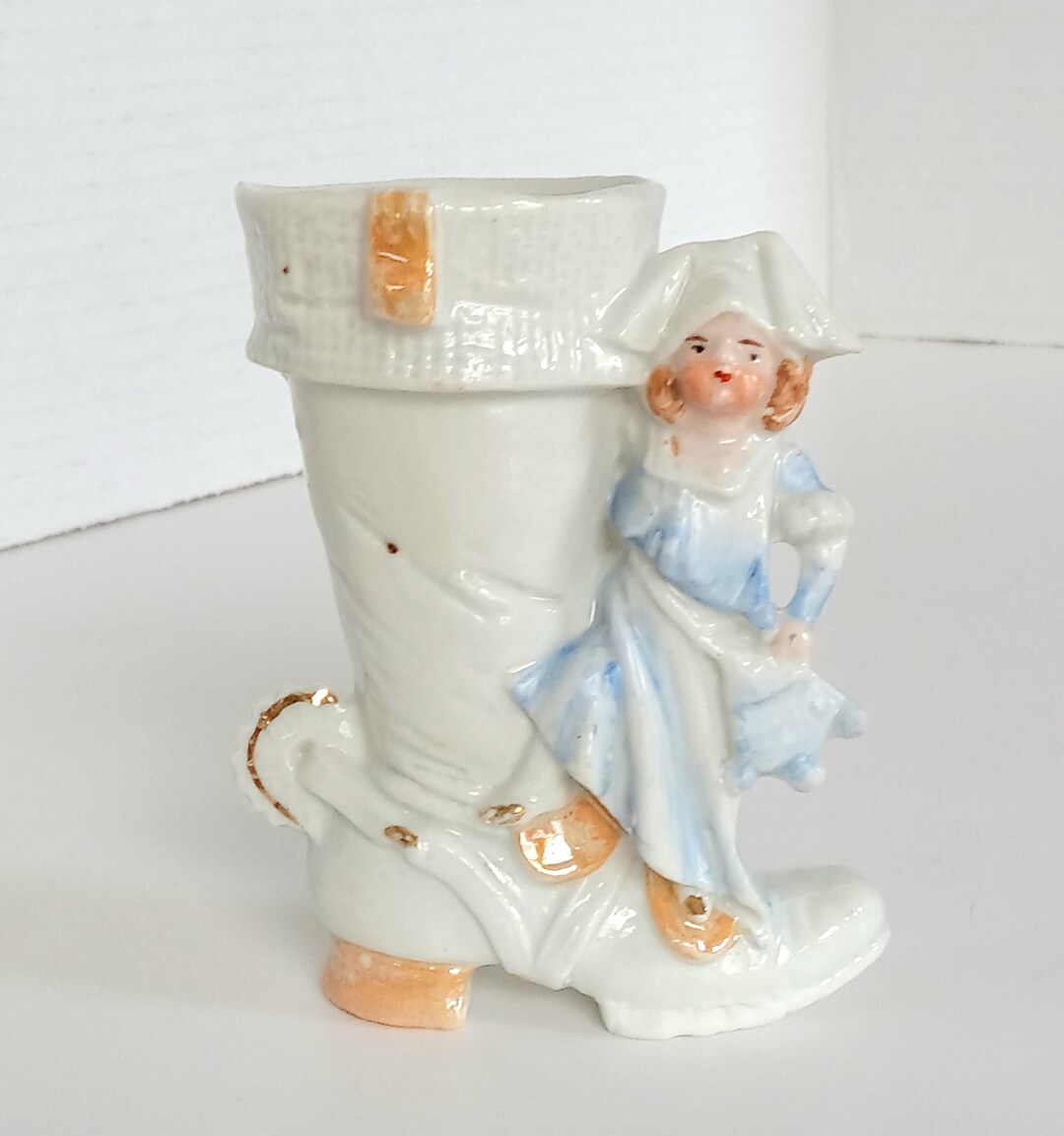 Mini Girl Figurine Boot Vase Small Bud Vase Figurine Dutch Girl on ...