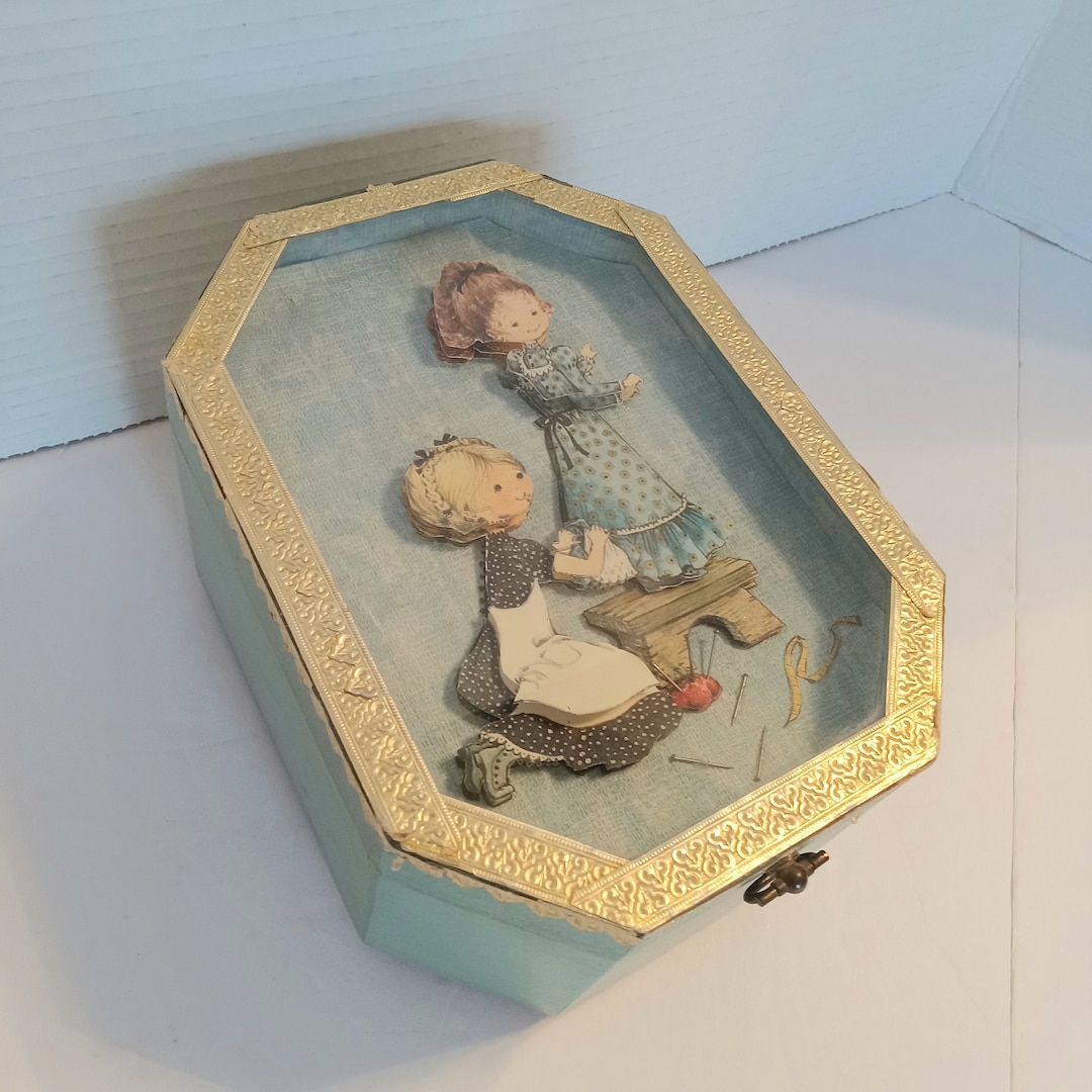 Vintage 70s Hand Made 3D Folk Girls Shadow Box Music Box, Jewelry Box ...