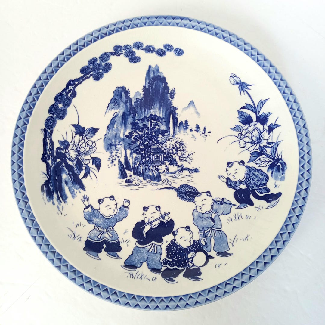 Blue White Chinese Design Platter or Wall Plate Chinoiserie Style ...