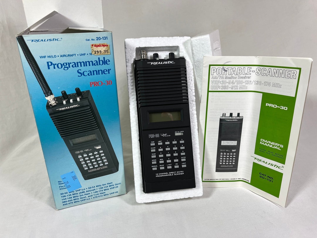 New Handheld Scanner UHF Realistic PRO-30 16 Channel Direct Entry ...