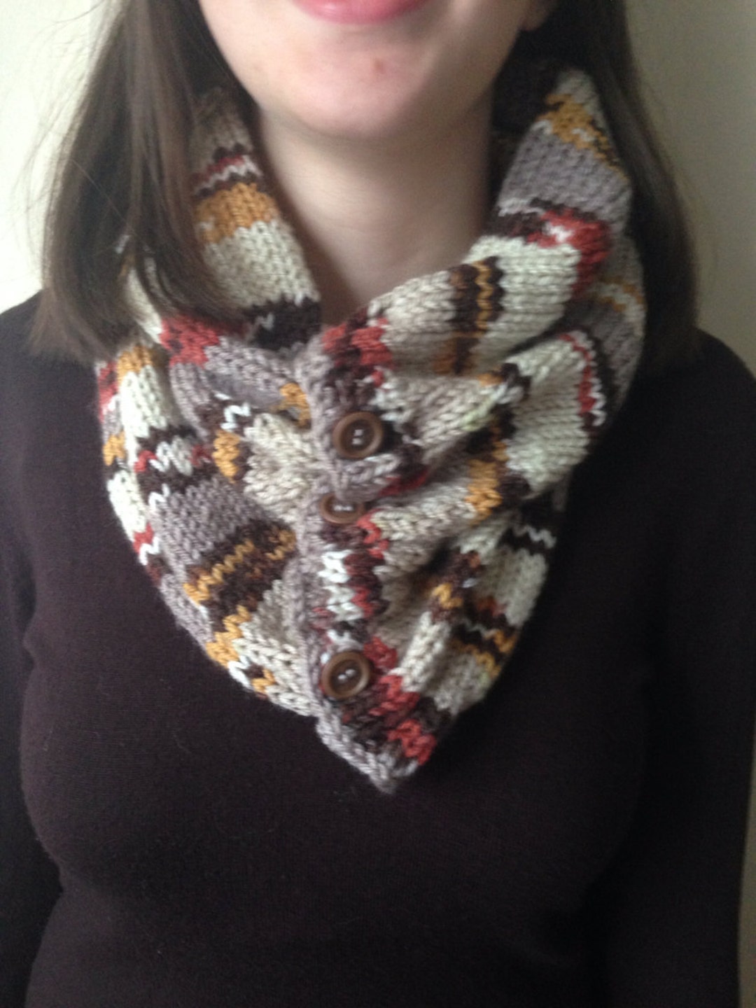 Snood Hooded Brown Handmade Infinity Knit Scarf con botones / - Etsy España