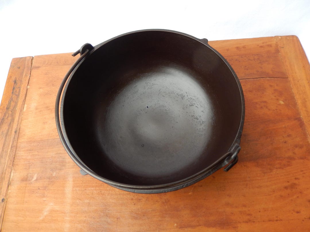 Gate Marked Cast Iron Scotch Bowl - Vintage Cast Iron - Vintage ...