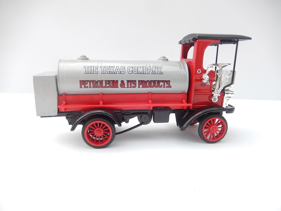 Ertl Tanker Truck Bank - 1910 Mack Senior Truck Bank - Texaco Bank ...