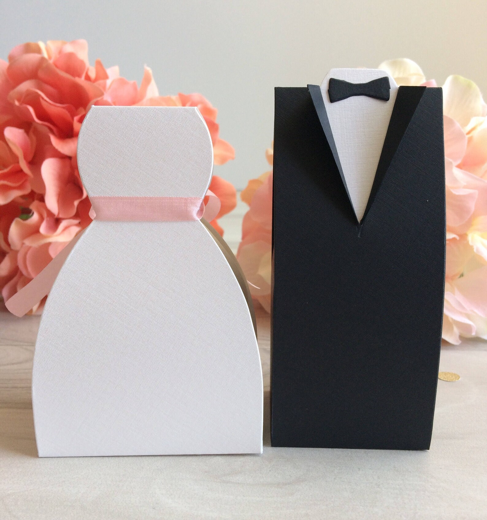 Bride and Groom Favor Box - Etsy