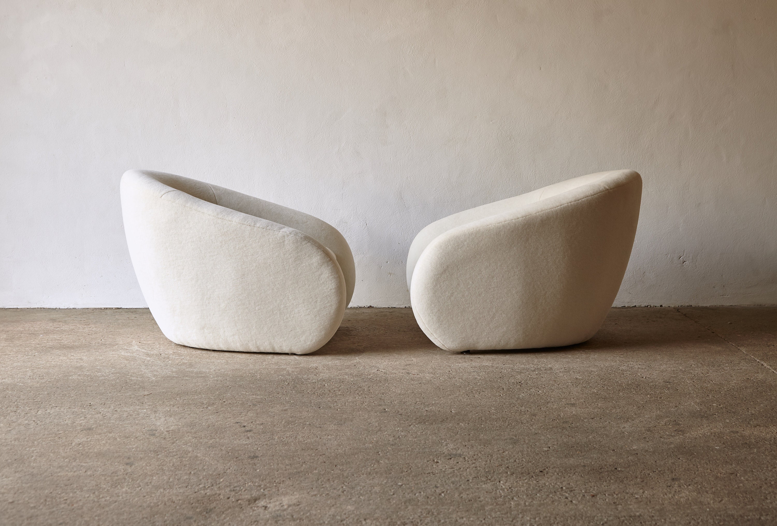 Superb Curved Lounge Chairs, Newly Upholstered in Alpaca, Italy - Etsy