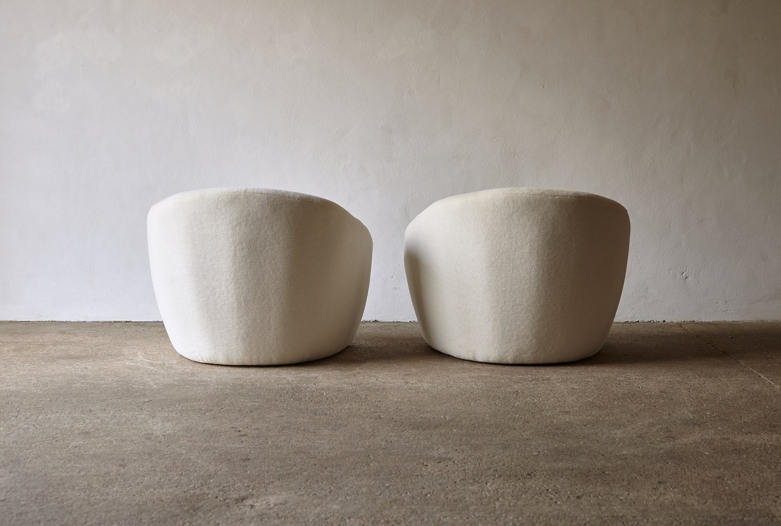 Superb Curved Lounge Chairs, Newly Upholstered in Alpaca, Italy - Etsy