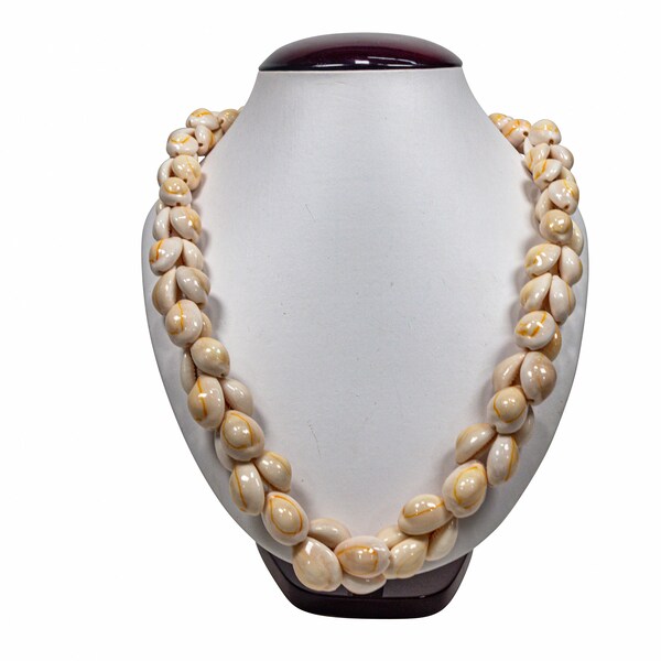 Cowrie Necklace - Etsy