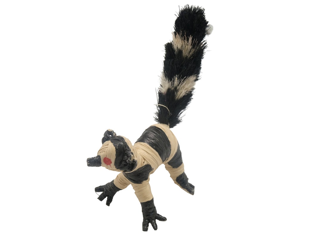 Small (2") Striped Lemur Raffia Straw Animal (1347-LE2S-AS) - Etsy